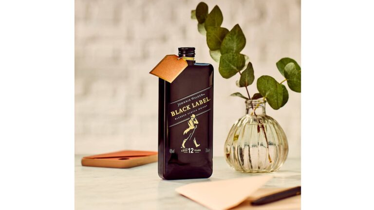 Johnnie Walker lanza Pocket Scotch, un nuevo formato de 20 cl