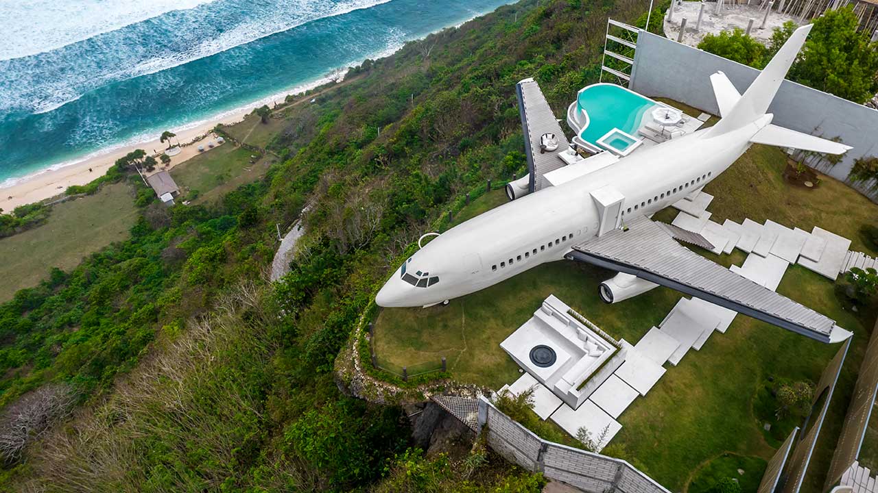 El primer avión convertido en villa de lujo está en Bali