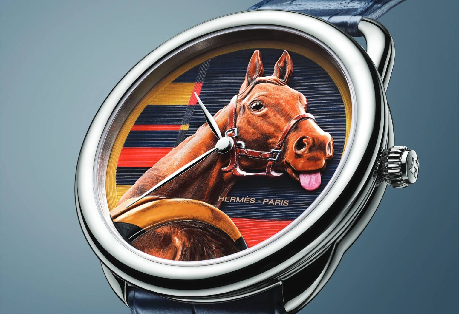 Hermès convierte el tiempo en arte con un Arceau que cobra vida