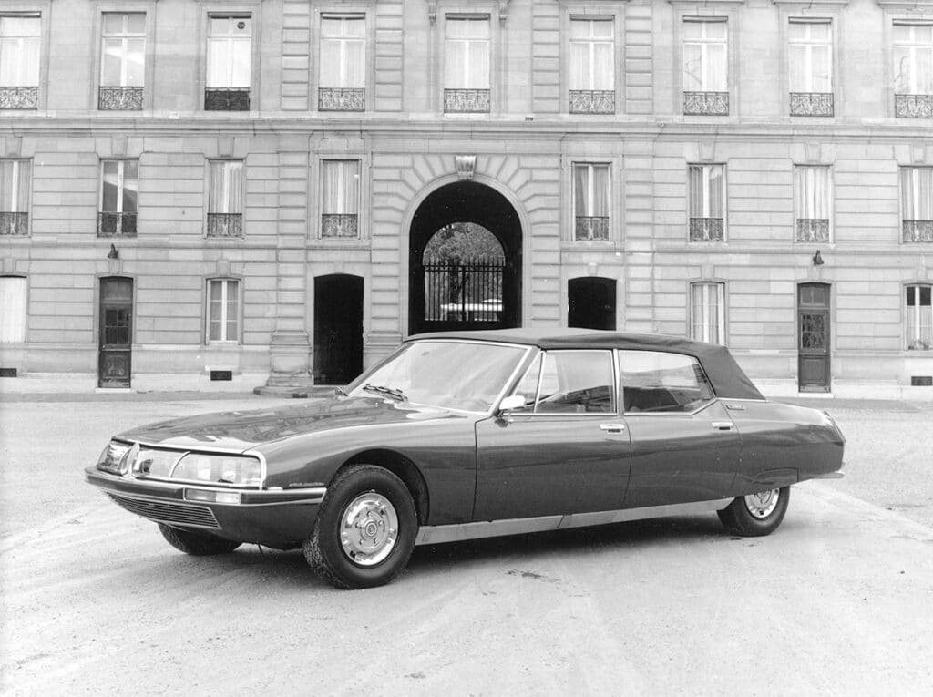 DS Automobiles presenta sus coches presidenciales en la 50ª Retromobile